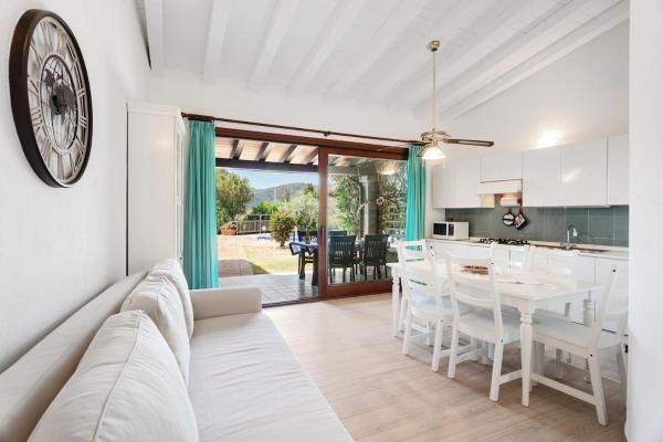 Villa Immersa Nella Natura -Piscina Condivisa- - San Teodoro, Sicily