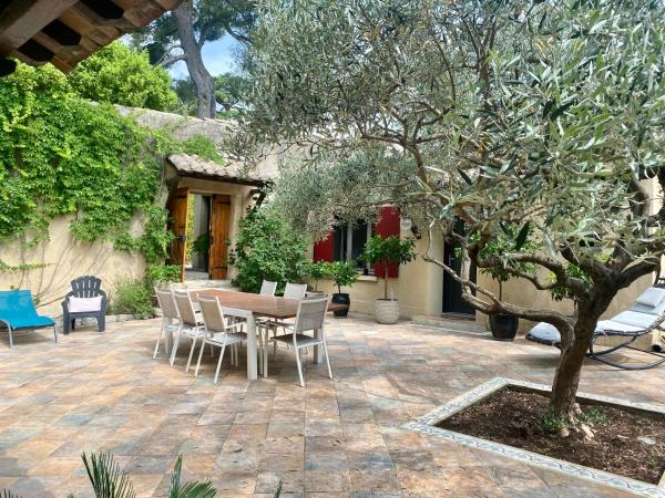 Le Patio De Montaury - Nîmes