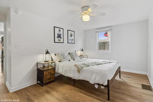 Charming 4br Retreat In The Heart Of Ottawa - Ottawa, IL