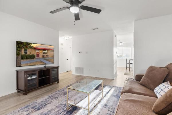 Townhome 4bds, Fast Wifi, 2 Mi To Seton, 6 Mi To Fort Cavazos, Professionally Managed By Stay Albatross - 킬린