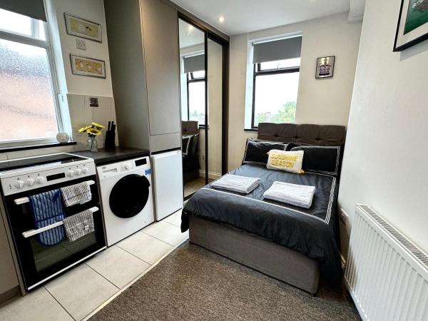 Unique Modern, Private Apartment,15 Mins To Central London - Brentford