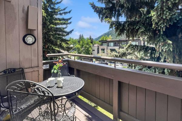 Concept 600 Two Bedroom 404 - Aspen, CO