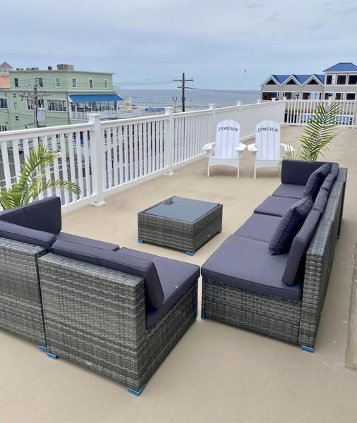 Penthouse On The Beach - Penthouse Balcony And Ocean Views Bay Breeze Sleeps 8 Comfortably - Seaside Heights, NJ