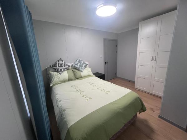 Modern Ensuite Double Bedroom In Dundrum - Dublin