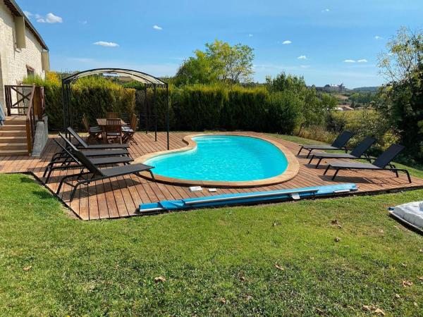 Villa In France With Private Pool And Garden - Charente