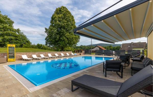 Gorgeous Home In Slunj With Kitchen - Slunj