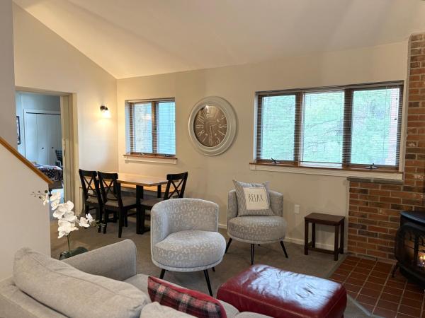 Cozy Attitash Getaway - Walk To Lifts, Pool, Hot Tub, Game Room, Storyland - New Hampshire (State)