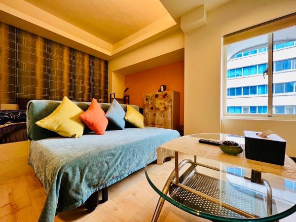 Zhongshan 19 -