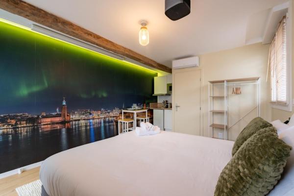 Oiqia • Air Nomad • Stockholm - Valenciennes