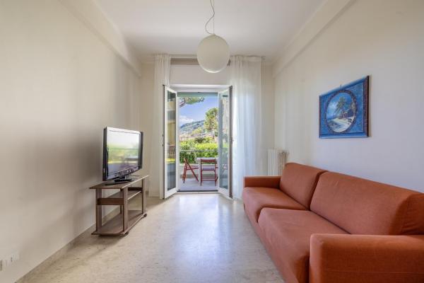 Next To The Beach By Wonderful Italy - Bordighera
