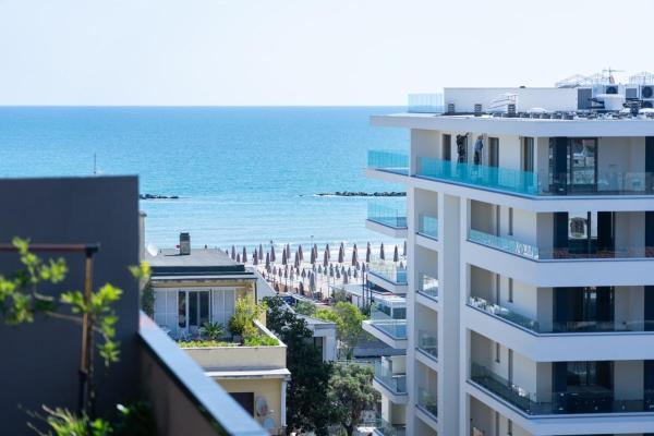 Vivere Pescara Penthouse Sea View, 2 Suites, 2 Baths, Central - Pescara