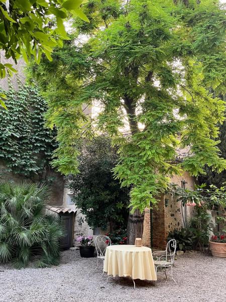 ÉCurie De L Oasis - Clermont-l'Hérault