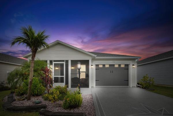 King Sized Comfort In The Village Of Deluna - The Villages, FL