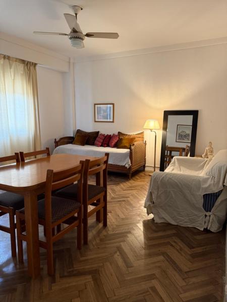 Depto 48 - La Plata, Argentina