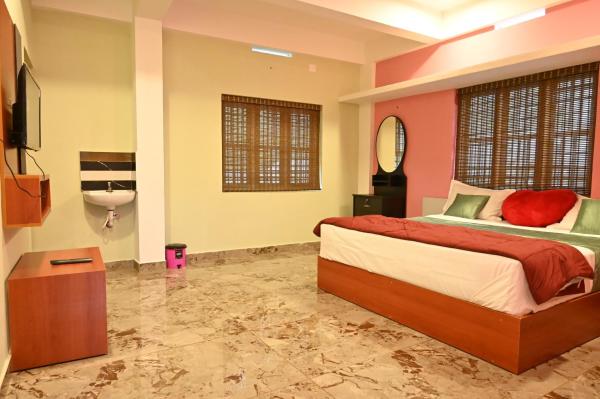 Brownstones Resort - Marayoor