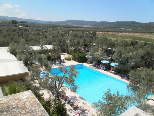 Appartamenti Con Piscina La Baia Del Gallo - Peschici