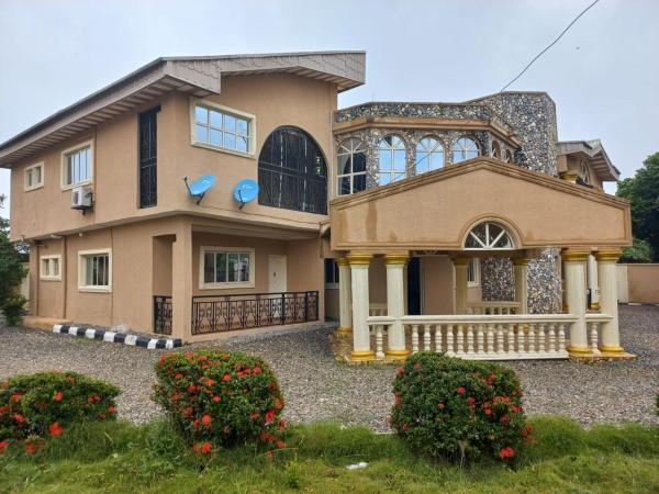 Lumsden Lodge - Benin City