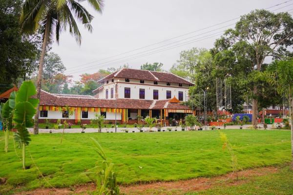 Chithrapuri Heritage Hotels Pvt Ltd - Alathur