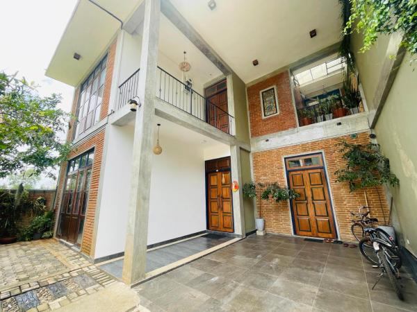Ehala Arana - Sri Lanka