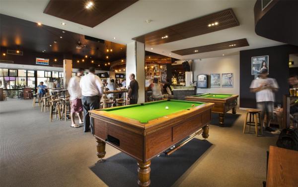 Nightcap At Caringbah Hotel - Carlton