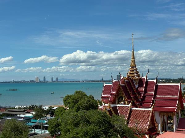 Beach Front Condo Centerviews Bangsaray Floor 6 - Rayong