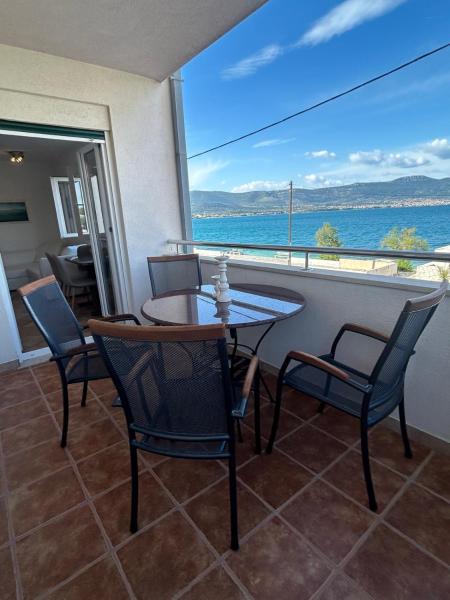 Beachfront Family Escape, Ciovo - Arbanija