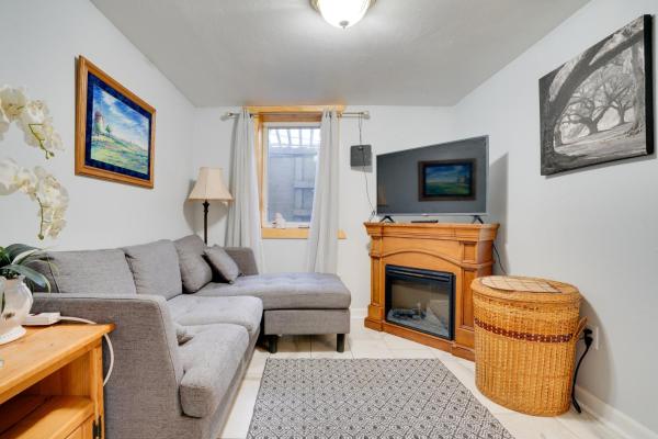 Walk To Lake George Guest Suite In Oak Grove - United States