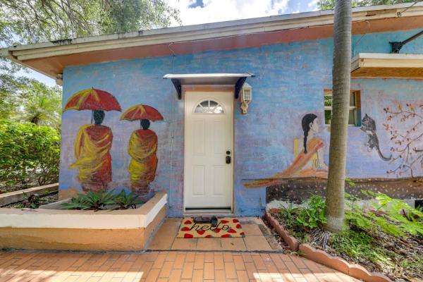 5 Mi To Surfside Beach Peaceful Miami Bungalow! - Miami Beach, FL