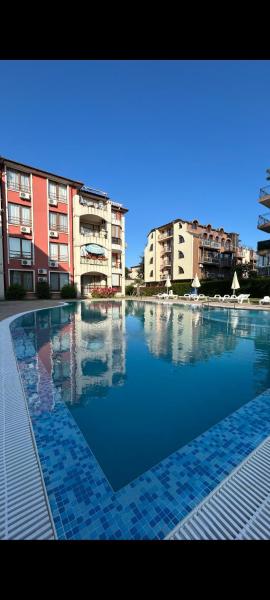 Светлая квартира на 4 этаже - Pomorie