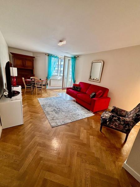 2 Chambres, Garage Voiture, Résidence Calme - Villeurbanne
