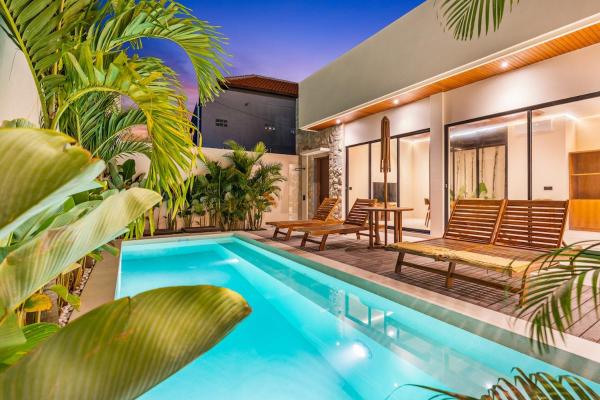 New 2br Villa With Private Pool And Rooftop - Uluwatu