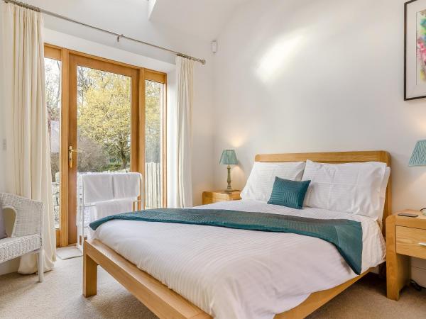 2 Bedroom Accommodation In Tealing, Near Dundee - Fife