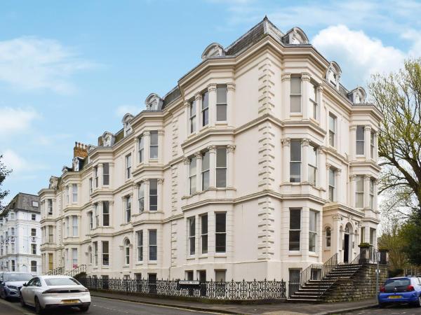 1 Easby Hall - Scarborough