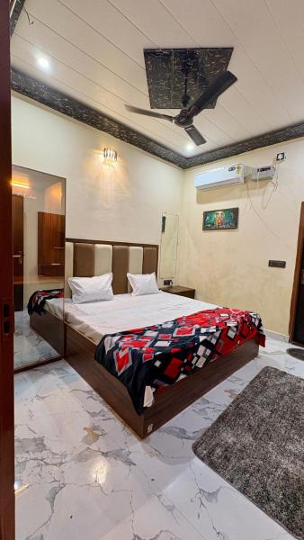 Chauhan Inn - Vrindavan