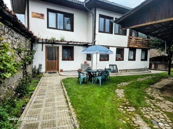 Guest House Terziiski - Rose Valley
