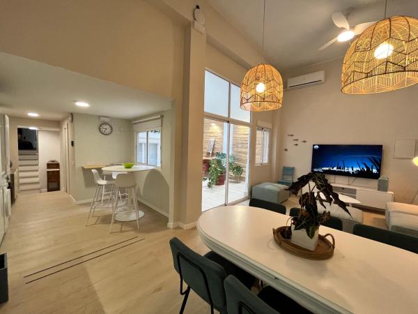 Ecocasa 12pax Perfecta Grupos, Reforma Lujo, Junto Parada Burjassot Metrovalencia, Cerca Centro Valencia Y Playa, Lavadora, Secadora Equipamiento Total - Walencja