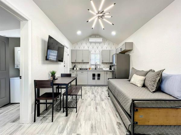 Pet-friendly 1br Relaxing Wi-fi Included - Orlando, FL