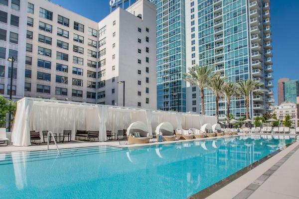 2 Bed 2 Bath Stylish Luxury Premium High-rise Apartment - Pasadena, CA