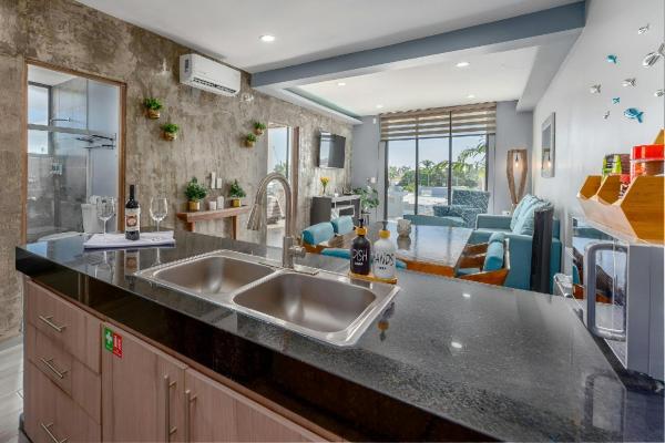 Luxe Modern-5 Star Area-walk 2 Beach-pool-view-king Bed - Sinaloa