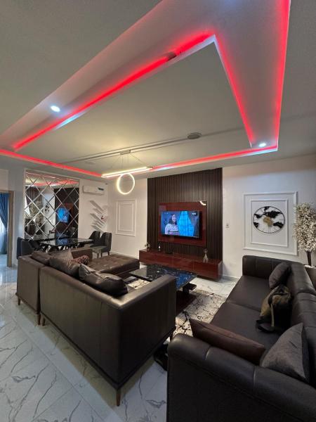 Very Cosy Four Bed Terrace Duplex Home - Nigeria