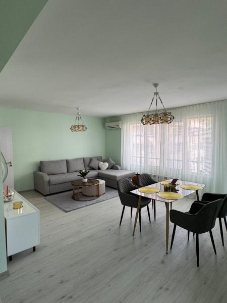 Contemporary Comfort In Lozenets - Sofia