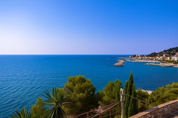 Bellosguardo - Imperia, Italia