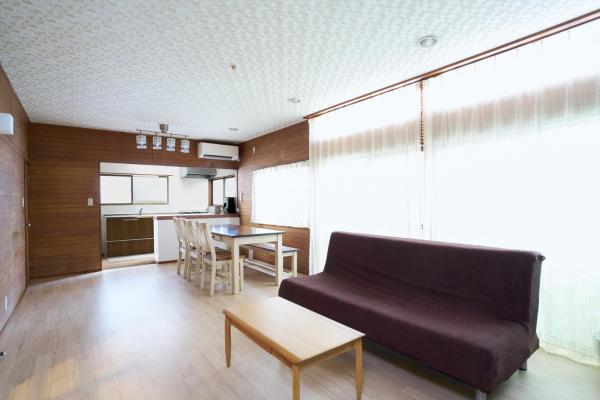 Reserved For 10 People 1 Minute Walk To The Beach 6 Minutes To Hase Station 12 Minutes To The Great Buddha 最大10名様 徒歩で海1分 コンビニ30秒 長谷駅6分 極楽寺駅6分 大仏12分 貸切一軒家96m2 閑静な古民家 星の井庵 - Kamakura
