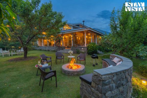 Stayvista At Mayflower Aramgarh With Orchards, Bbq - Kullu