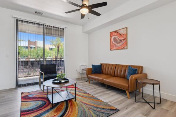 Cozysuites Glendale - Westgate W Pool 15 - 格蘭岱爾