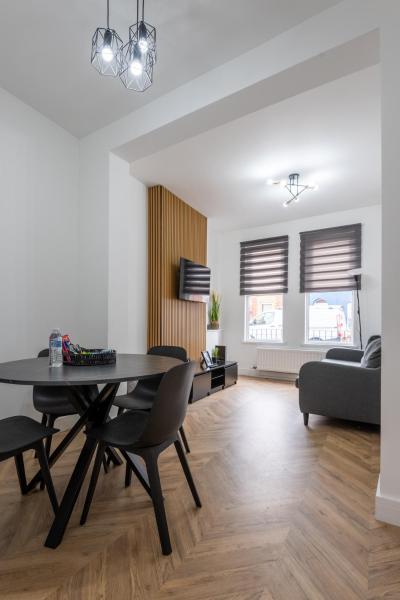Stylish 2br Home Walk To Belfast City Centre - Belfast