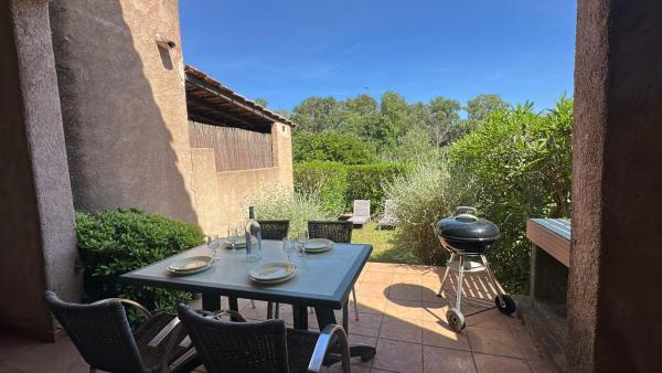 Mini-villa 2 Pièces 4 Couchages à 5 Min De La Plage De Pinarello - Pinarellu