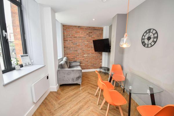 Modern & Bright 2 Bed Flat In Central Manchester - Manchester
