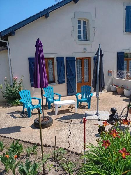 Appartement Charmant à Saint-martin-de-hinx - 64 M² - Avec Jardin - Tosse