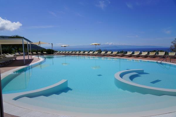 Luzia Agriresort - Piscina Idromassaggio Con Vista Mare Aperta Fino Alle Ore 23-00 - Italy